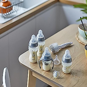 Tommee Tippee CTN Newborn Bottle Feeding Starter Set