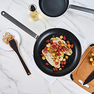 Restaurantware Met Lux 16 Inch Frying Pan, 1 Induction-Ready Cooking Pan - No-Stick, Compatible With All Cooktops, Aluminum Skillet, Oven-Ready, Ergonomic Handle