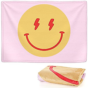 Unittype 50 x 60 Inch Preppy Blanket Smile Face Pattern Blanket Lightweight Cute Smile Face Preppy Blanket for Teen Girl Baby Kid Toddler Adult Home Bedroom Living Room Gift (Pink)