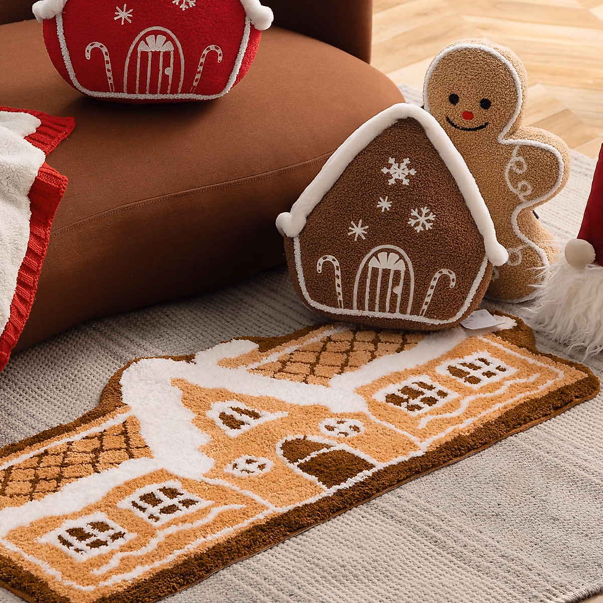 Phantoscope Christmas Rug, Gingerbread House Shaped Area Rug, Non-Slip Ultra Soft Microfiber Door Mat Plush Christmas Decorative Rug for Living Room Bedroom, Beige, 20 x 47 inches