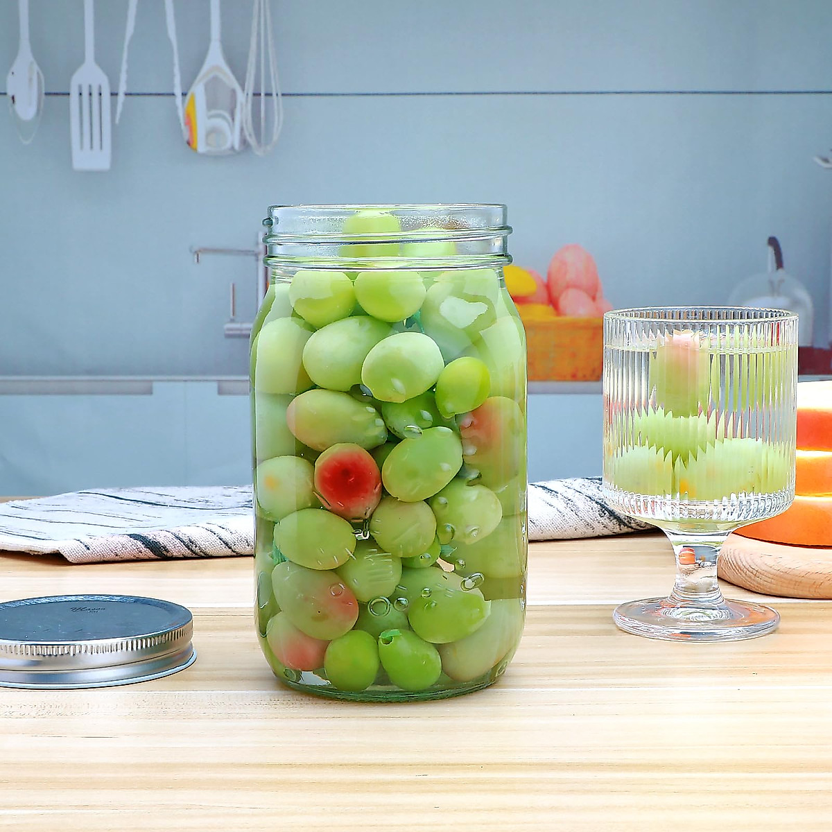 Flrolove Mason Jars,32 OZ Canning Jars with Lids,Glass Jars with Airtight Lid,Mouth Mason Jars 6 Pack for Food Storage,Overnight Oats,Dry Food,Snacks,Candies,Jam,Honey,Jelly