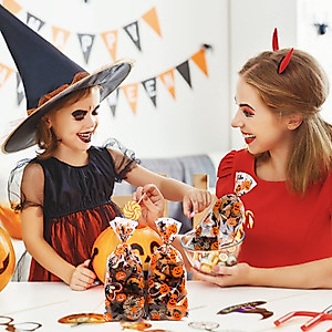 STEFORD Halloween Cellophane Bags,120PCS Halloween Clear Cellophane Candy Gift Treat Bags for Halloween Party Favors Supplies