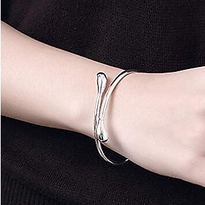 Vitaltyextracts Silver Plated Bracelet Shining Bangle Bracelets (Silver)