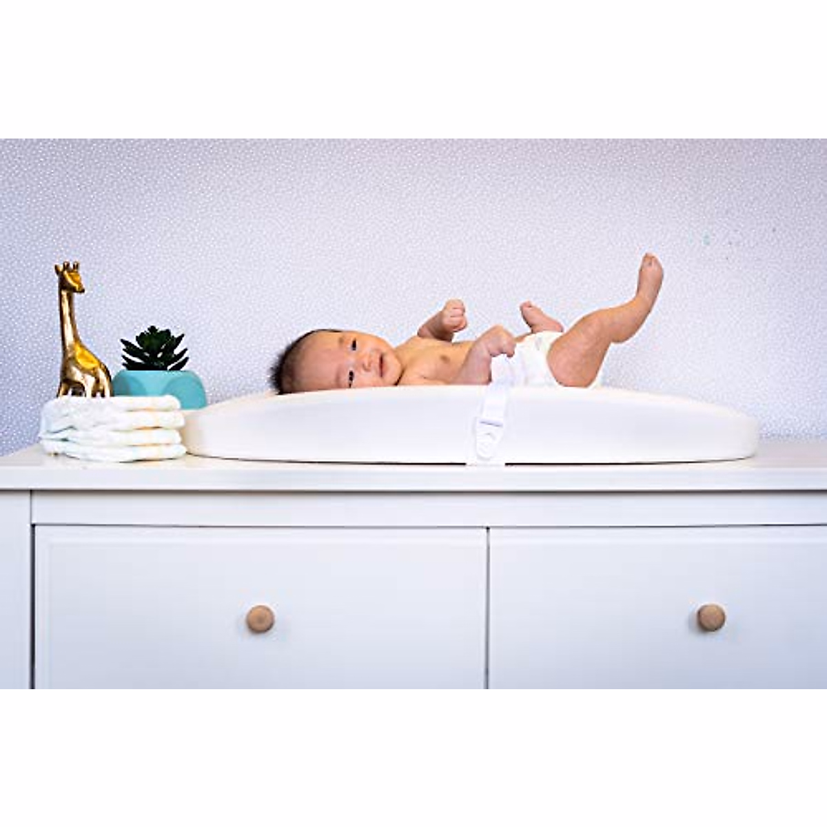 Hatch Grow Smart Changing Pad and Scale (White)