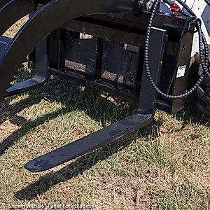 Titan Attachments Hydraulic Skid Steer Pallet Fork Grapple Attachment V2 with 48in Fork Blades, 1/2in Thick Steel Frame, Quick Tach Mounting System