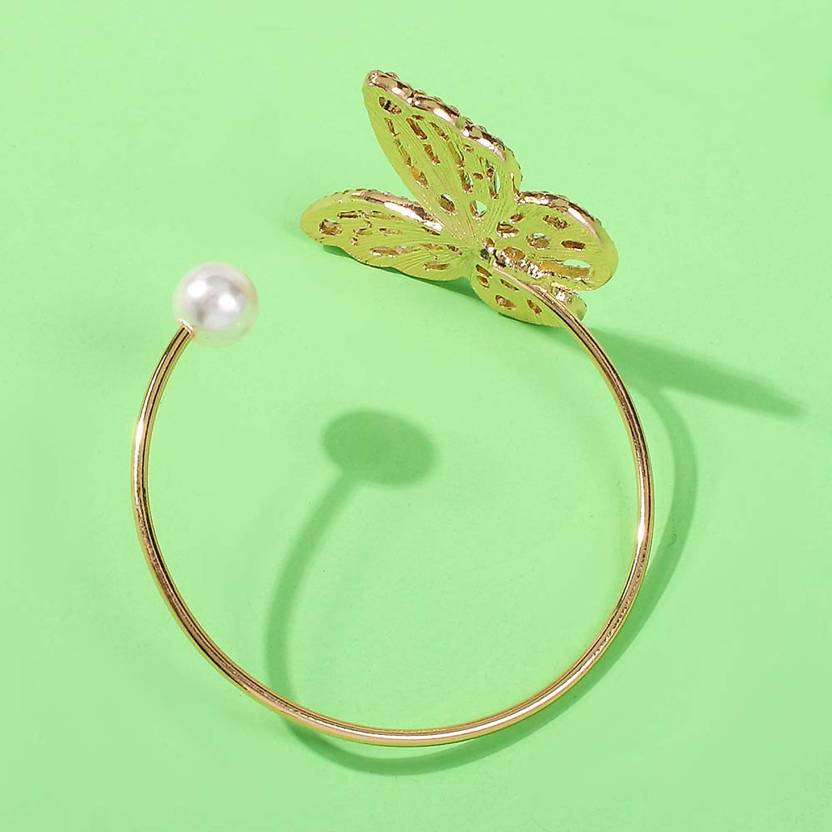 YERTTER Dainty Butterfly Pearl Bangle Gold Open Bangle Bracelet Female Hand Jewelry for Women Bracelets Jewelry Gift for Teen Girls
