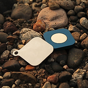 Mag Grab® Mini - Magnetic Fly Patch (Toothy Trouble, Orange)