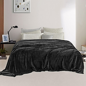 EIUE Comfortable Flannel Throw Blanket,Twin Size Full Body Warming Premium Fleece Bedding Quilt,Reversible Microfiber Blanket for All Season(Black,60x80inch)