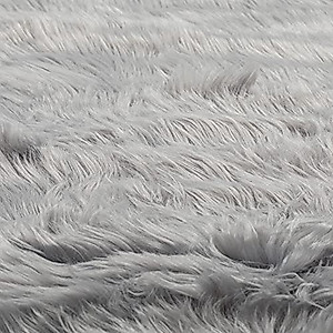 STAFFORA Faux Sheepskin Fur Collection Rug - Soft, Fluffy Area Rugs for Bedroom and Living Room, Luxury Indoor Home Decor, Bed Side Floor Plush Carpets - 2ft x 3ft Grey