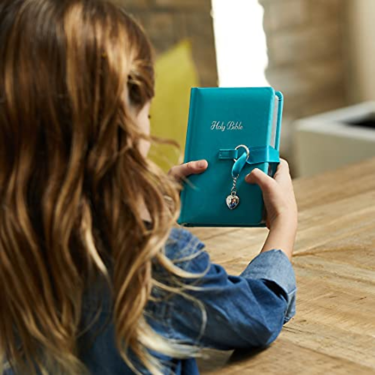 NKJV, Simply Charming Bible, Hardcover, Blue: Charm Bible Blue Edition