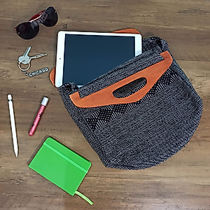 MEXICANDOO Authentic Mexican Handcrafted Woven Handbag for Women or Girls with Wooden Handles. Casual and Lightweight Purse (Black and White)