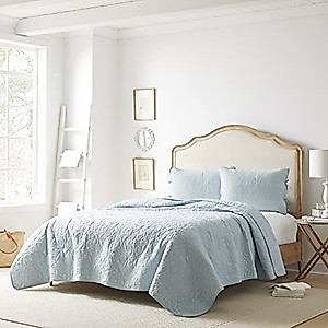 Laura Ashley King Size Quilt Set Cotton Reversible Bedding with Matching Shams, Ideal for All Seasons & Pre-Washed for Added Softness, Breeze Blue