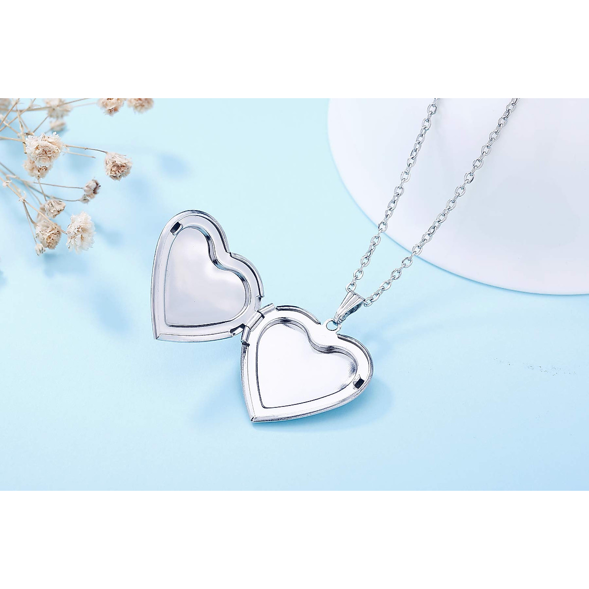 YOUFENG Love Heart Locket Necklace that Holds Pictures Polished Lockets Necklaces Birthday Gifts