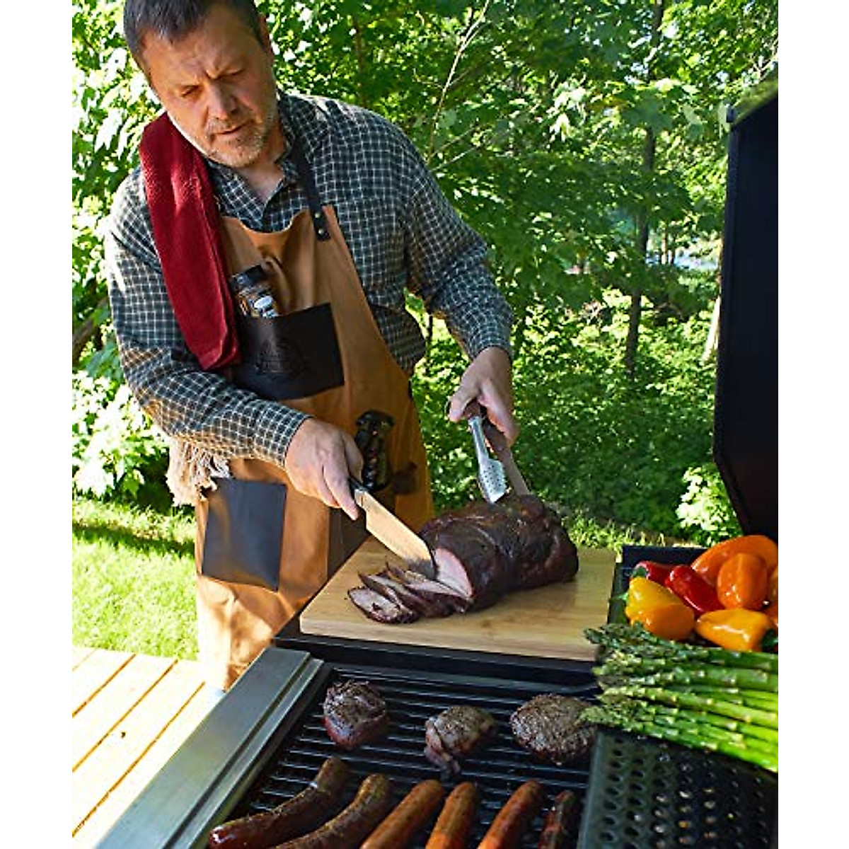 Pit Boss Wooden Magnetic Cutting Board