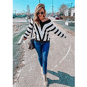 PRETTYGARDEN Women's Fashion Long Sleeve Striped Color Block Knitted Sweater Crew Neck Loose Pullover Jumper Tops (Striped Black,Medium)