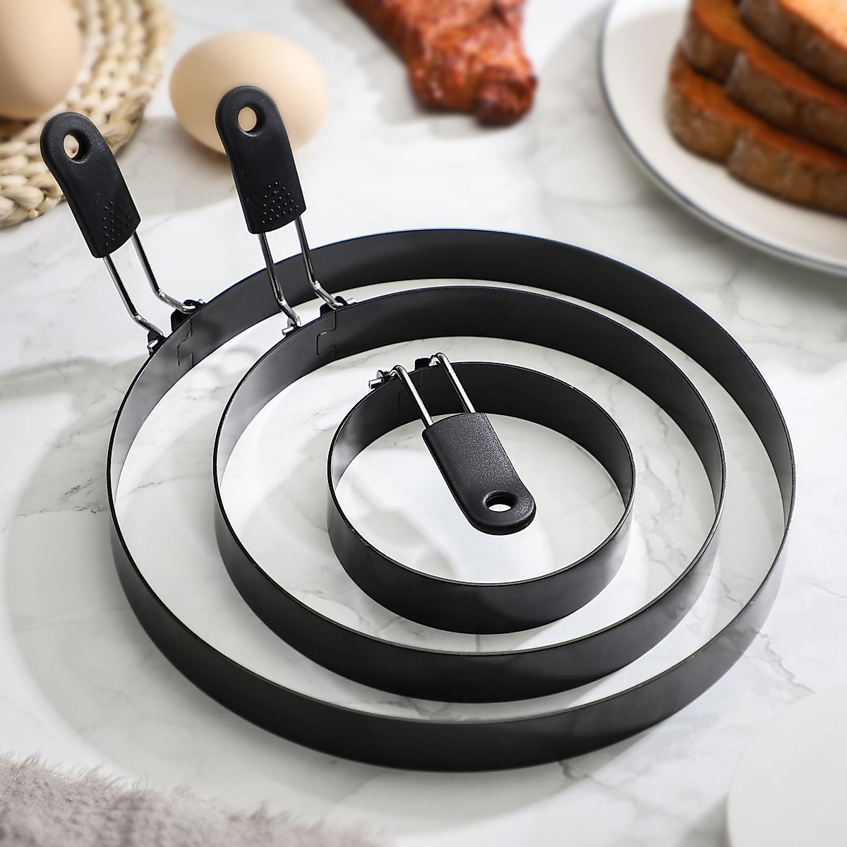 Egg rings 3 Packs Stainless Steel Egg Rings for Frying Eggs Nonstick Large Pancake Mold And Pancake Rings for Griddle (Set of 3)