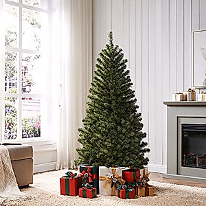 New One 5 Feet Christmas Tree Prelit Artificial Christmas Everett Pine Tree, with 424 Branch Tips, 200L Incandescent Clear Lights