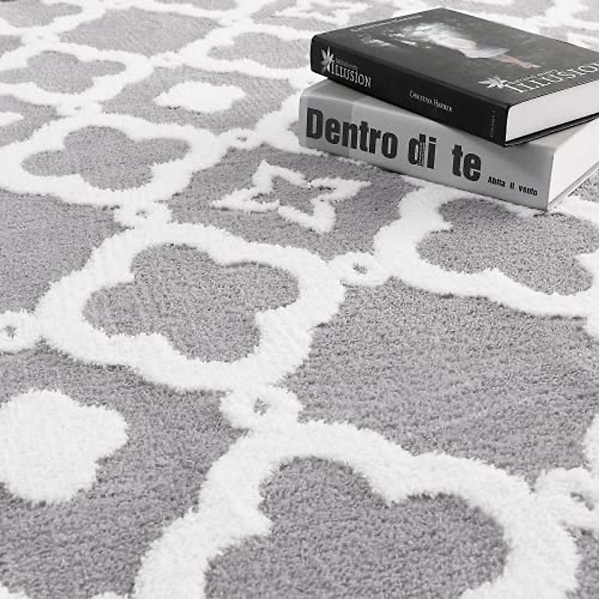 junovo Super Soft Shaggy Area Rugs for Bedroom Living Room, Modern Furry Rug Indoor Plush Carpet for Kids Girls Teens Room, Large Grey Runner Rug Fuzzy Nursery Rug for Dorm Room Home Decor, 4 x 6 Feet