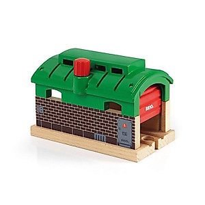 BRIO World 33574 - Train Garage - 1 Piece Wooden Toy Train Accessory for Kids Age 3 and Up