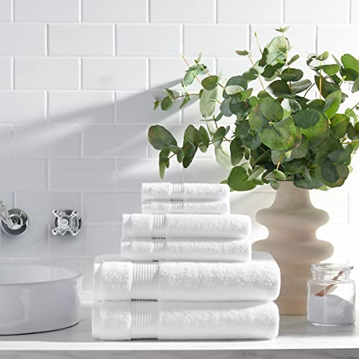 Arkwright Bath Towels Set of 4 - Super Soft 100% Cotton, 600 GSM Quick Dry & Absorbent, Luxury Bathroom Essentials for Hotels, Spa, Hosts, and Vacation Rentals, Dove White