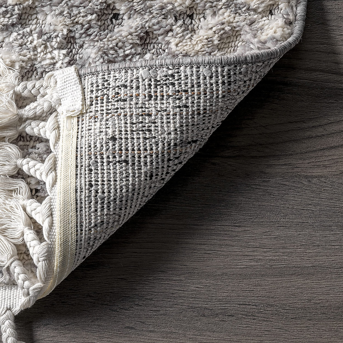 nuLOOM Lira Textured Geometric Tassel Area Rug, 4x6, Grey