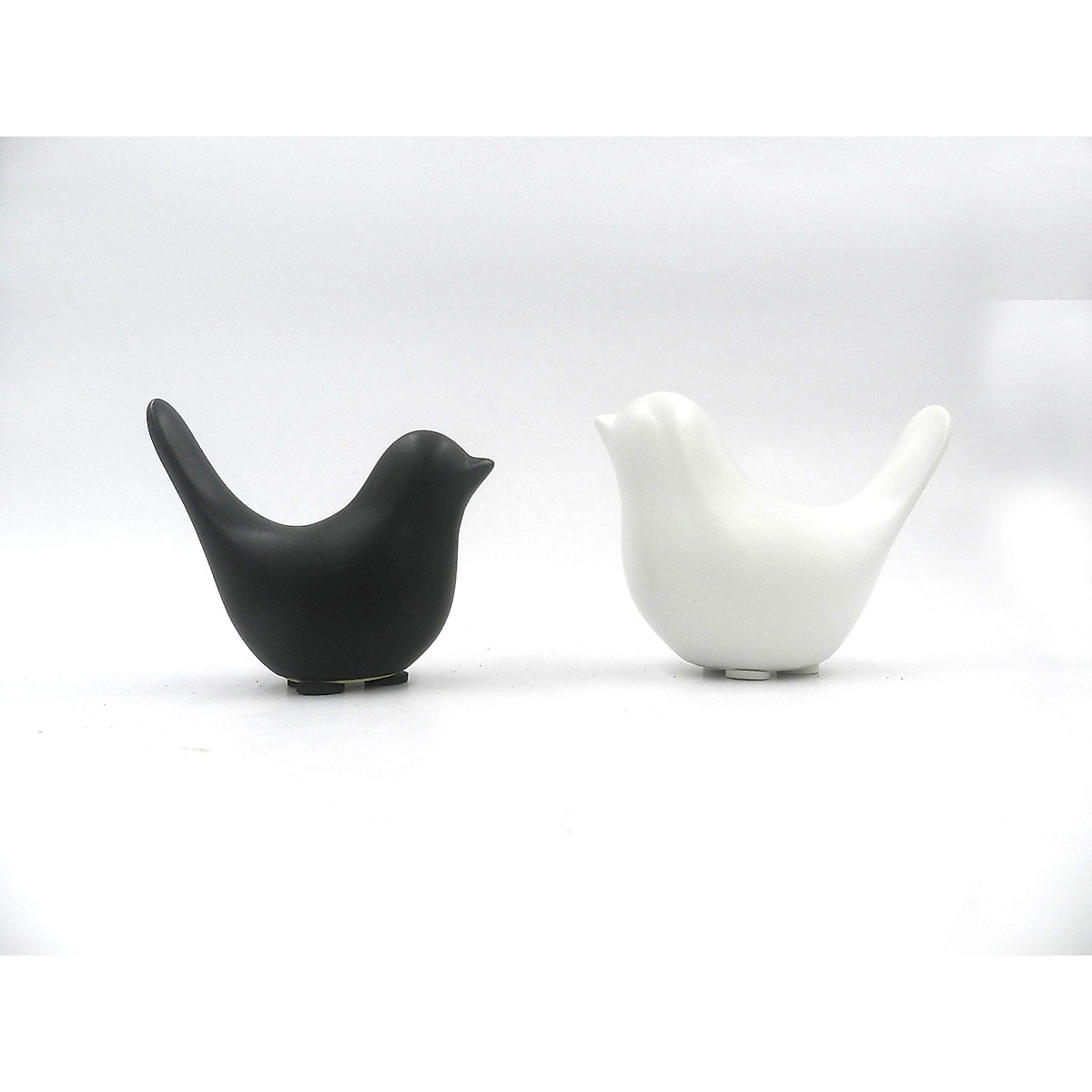 SuDuoLa Scandinavian Decor Bird Decor (Minimalist Decorations Modern Sculptures White Doves Birds Figurine) Home Decor Crafts Ceramic Birds Gifts (Black and White) 2Pcs