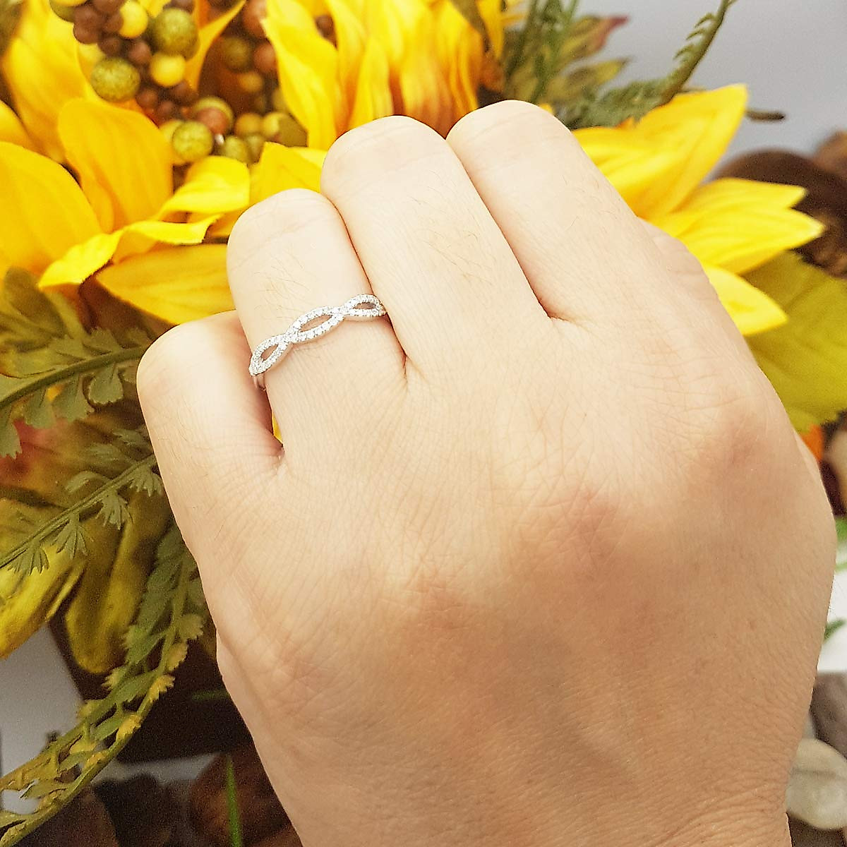 Dazzlingrock Collection 0.25 Carat (Cttw) 925 Sterling Silver Round Diamond Women Infinity Swirl Wedding Band 1/4 CT, Size 6.5