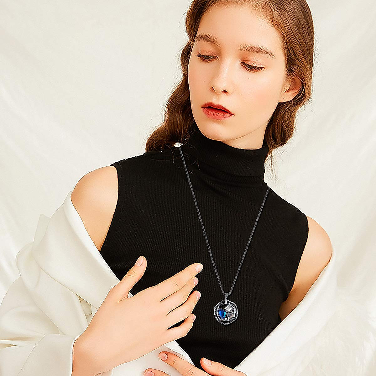 Merdia Long Chain Necklace for Elegant Women Pendant Necklace with Created Crystals | Necklaces for Women | Birthday Gifts for Women | Women Jewelry | Necklaces for Girlfriend | Women's Necklace