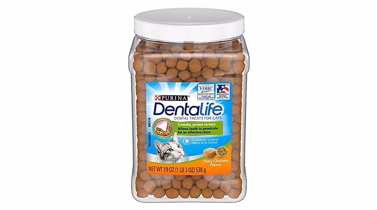 DentaLife Cat Dental Treats - Tasty Chicken Flavor for Healthy Teeth