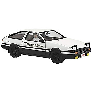 Aoshima Initial D: Fujiwara Takumi AE86 Trueno with Figure 1:24 Scale Model Kit