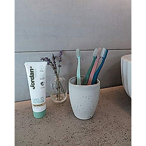 Jordan* ® | Green Clean Manual Toothbrush | Award Winning Sustainable Toothbrush Made from Recycled Materials | Eco-Friendly | Scandinavian Design | Soft Bristle Toothbrush | Mixed Colour | 4 Units