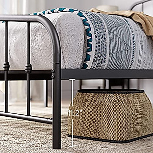 Zinus Heidi Metal Platform Bed Frame/Steel Mattress Foundation/Bed Frame with Headboard and Footboard/No Box Spring Needed/Easy Assembly, Black, King