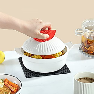 Silicone Trivet Mat, Vituer 4PCS Trivets for Hot Dishes, Non-Slip & Heat Resistant Kitchen Hot Pads for Countertops & Table, Food Grade Silicone & BPA Free Kitchen Trivet - (1 Squared + 3 Round)