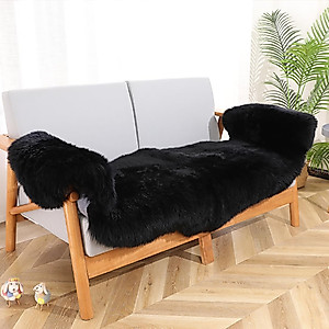 Soft Genuine Fluffy Sheepskin Rugs, Plush Wool Fur Area Irregular Rugs for Bedroom Living Room Decors Carpet Sofa Chair Cover Side of The Bed Couch Bench Pet Dog Pray Cushion Mat