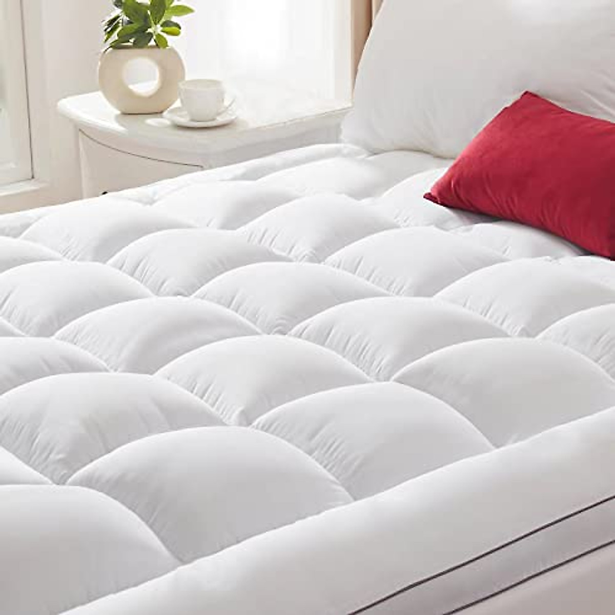 Mattress Pad King Size, Premium Soft Quilted Extra Thick Pillow Top Mattress Topper with Fluffy Down Alternative Fill,Mattress Cover with Elastic Deep Pocket, Strethes Up to 21”