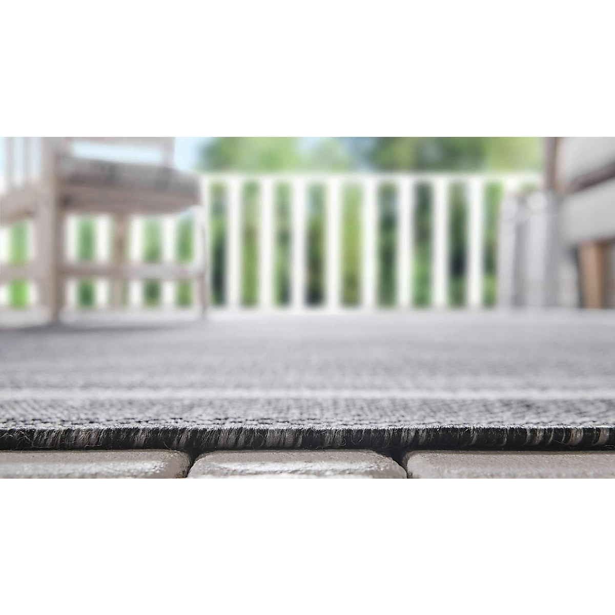 Unique Loom Outdoor Border Collection Area Rug - Soft Border (7' 1" x 10' Rectangle, Black/ Ivory)