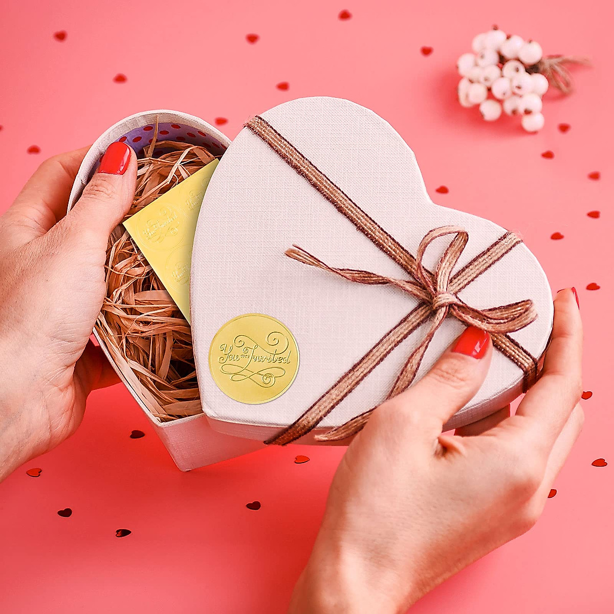 200 Pieces Envelope Embossed Sticker 're Invited Wedding Round Embossed Foil Seals Embossed Aluminum Foil Sticker Seal are Invited Stickers for Envelopes Invitations Present Decoration (Gold)