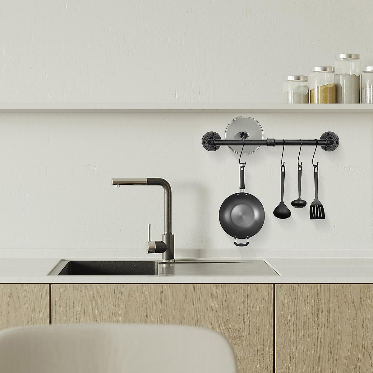 Livabber Black Industrial Pipe Kitchen Paper Holder & Hand Towel Holder，DIY Wall Mount Black Pipe Towel Holder with Heavy Duty Style, Simplistic Look Rustic Touch,which Makes Your Home More Fashion.