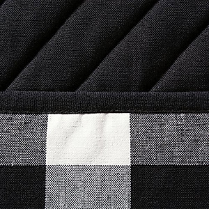 DII Buffalo Check Kitchen Collection, Classic Farmhouse Kitchen Set, Potholder, Black & White, 2 Piece