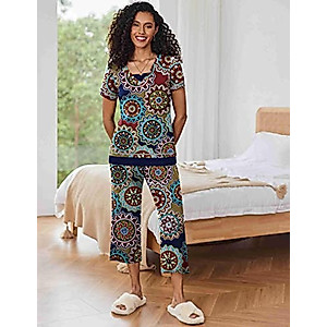 Ekouer Womens Pajama Set Summer Sleepwear Tops with Capri Pants Set Comfy Casual Prints Pj Sets