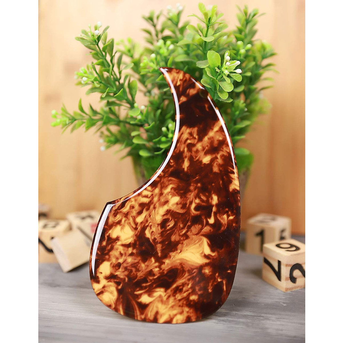 Vencetmat Acoustic Guitar Pick Guard for Most Martin - Clear Amber