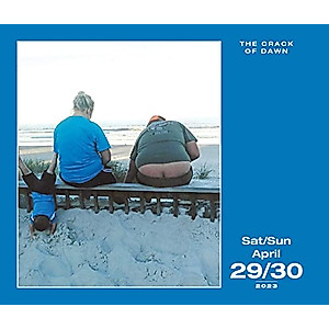 Awkward Family Photos 2023 Day-to-Day Calendar