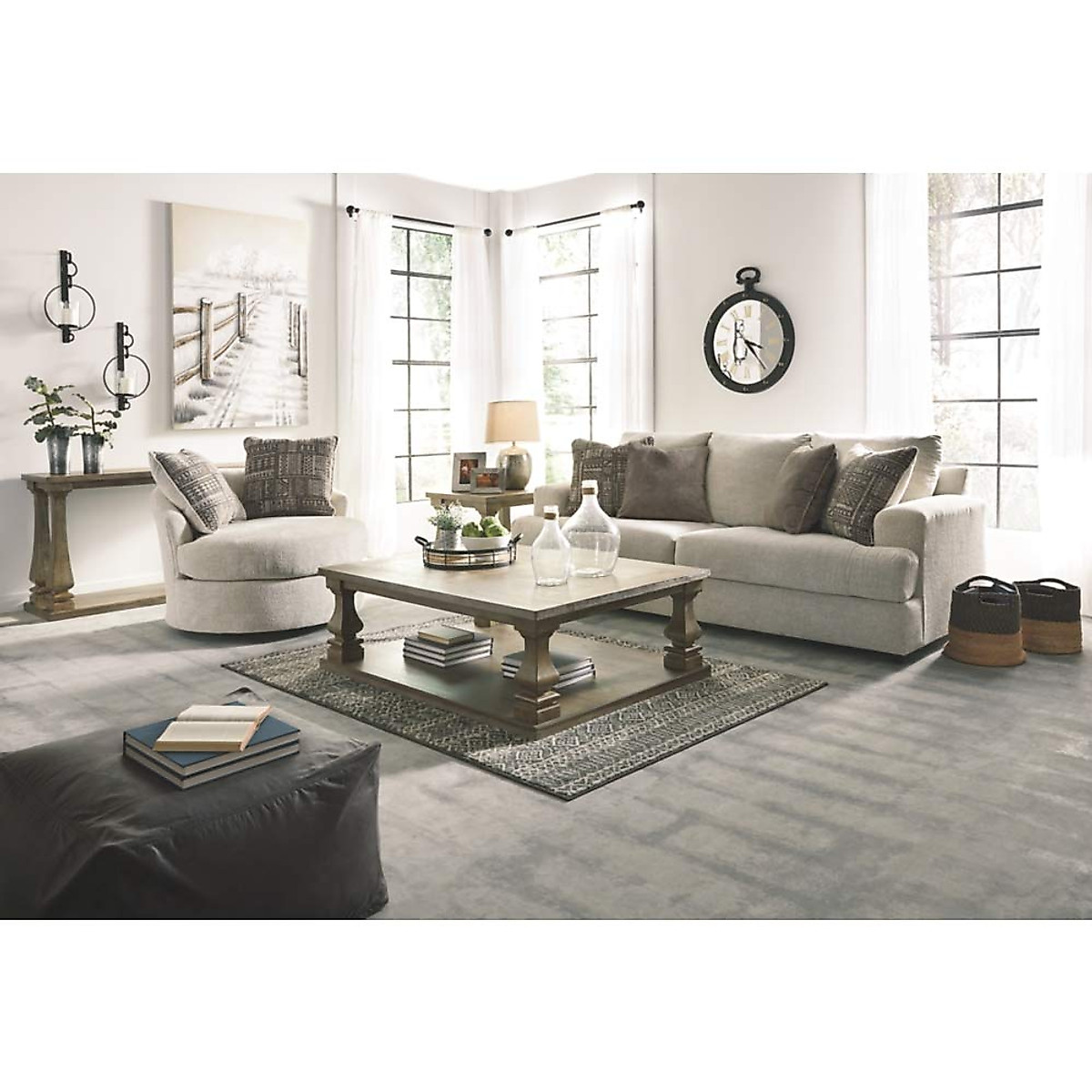 Signature Design by Ashley Soletren Contemporary Chenille Queen Sofa Sleeper with 4 Accent Pillows, Off-White