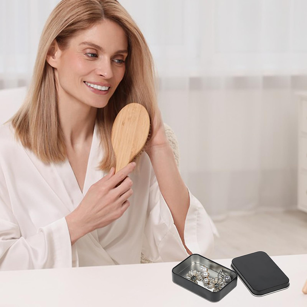 ZEYIYER Small Metal Box with Lids, 3.5" X 2.4" Portable Storage Organizer Box Small Empty Tins, Candy Tins Small Containers for Halloween Candy Key Earrings Jewelry Drawing Pin Screw(Black)