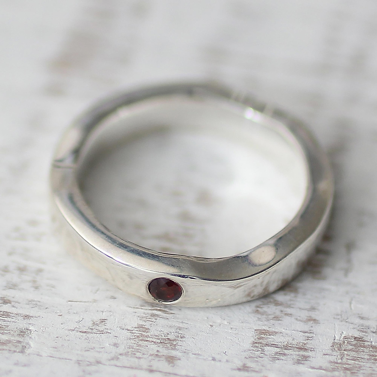 NOVICA Artisan Handmade Garnet Band Ring Sterling Silver from India Red Birthstone [band Width 3 mm W] ' Curvy Sophistication in Red'