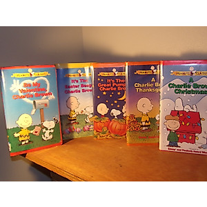 Peanuts Classic Holiday Collection (A Charlie Brown Christmas/A Charlie Brown Thanksgiving/It's the Great Pumpkin, Charlie Brown) + Inflatable Chair [VHS]