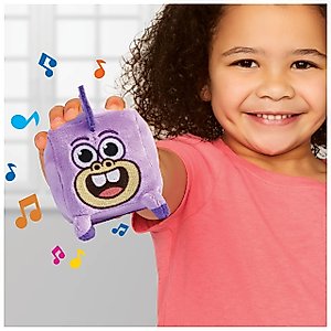 WowWee Baby Shark's Big Show! Song Cube – Chucks Plushie with Baby Shark Theme Song – Cute Stuffed Animals for Toddlers