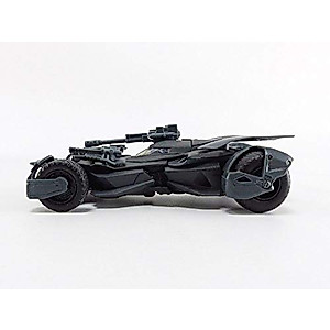 Jada Toys DC Comics Justice League Batman & Batmobile 1:32 Die - Cast Vehicle with Figure,Black