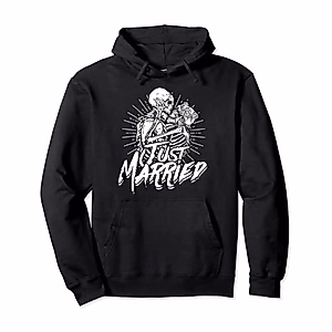 Just married - Bride and groom skeleton couple Pullover Hoodie