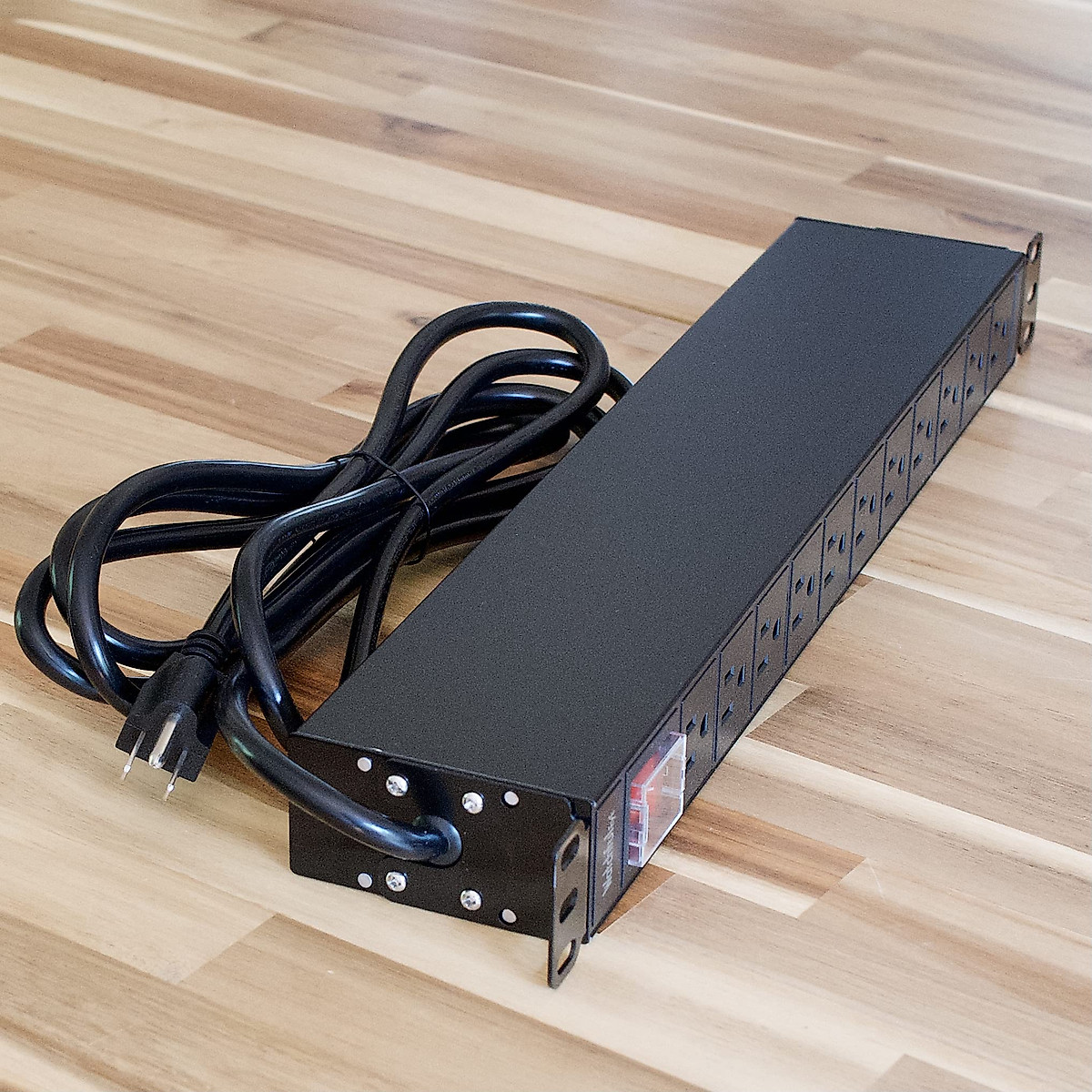 WatchfulEyE WTH-CS/PDU-US 125V/15A Heavy Duty Metal 1U Rack Mount Basic PDU Power Strip 10 ft Extension Cord Integrated Circuit Breaker